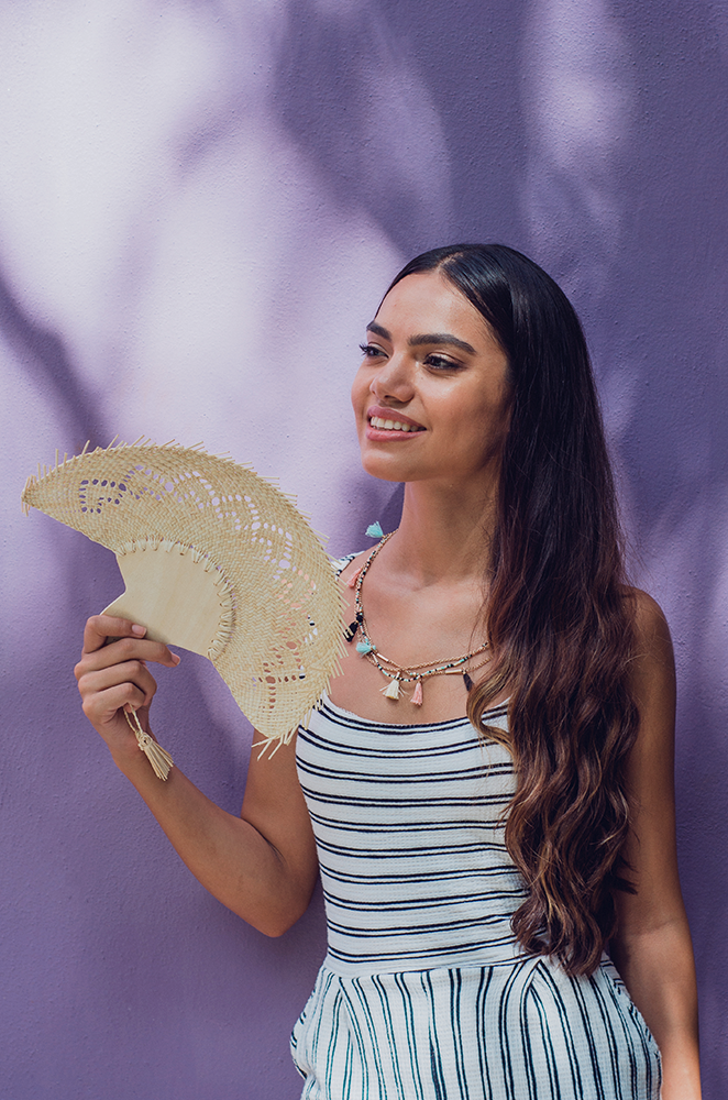 Woven Fans – La Paso Bien